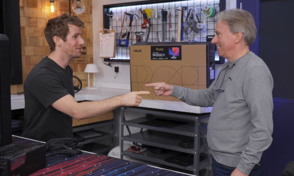 Linus le monta un PC a Torvaldsy el resultado es épico